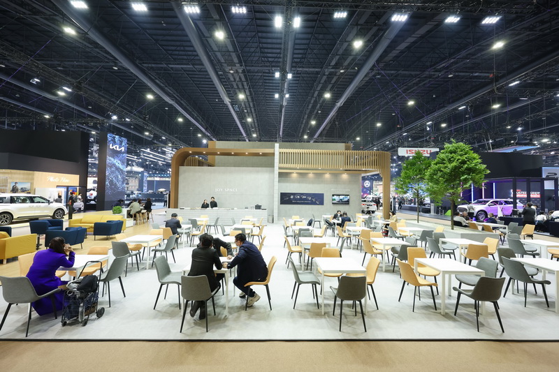 มาสด้าเนรมิตบูธดีไซน์ใหม่ ภายใต้คอนเซ็ปต์ใหม่ JOY DRIVES LIVES พร้อม ...